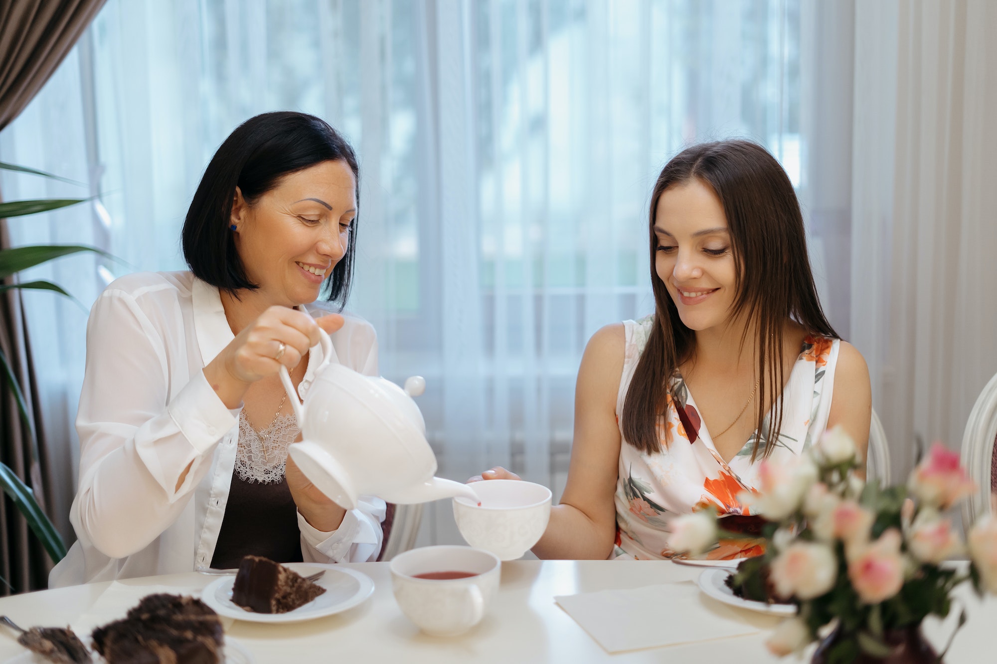 How To Dress For a Tea Party A Fashionable Guide